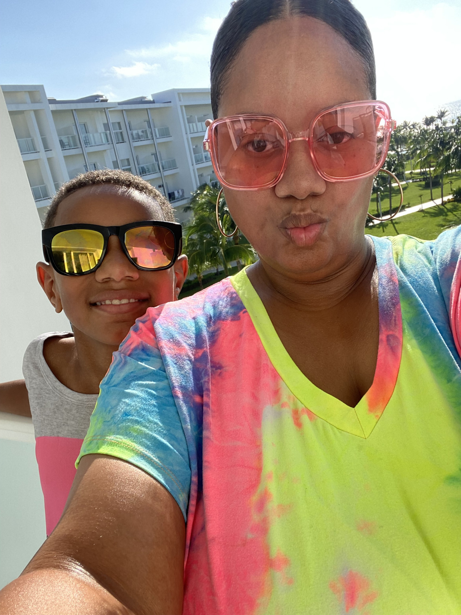 Kellen Barfield | Super Mom