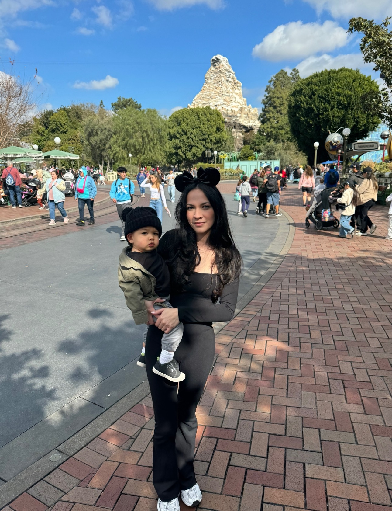 Danielle Rocha | Super Mom