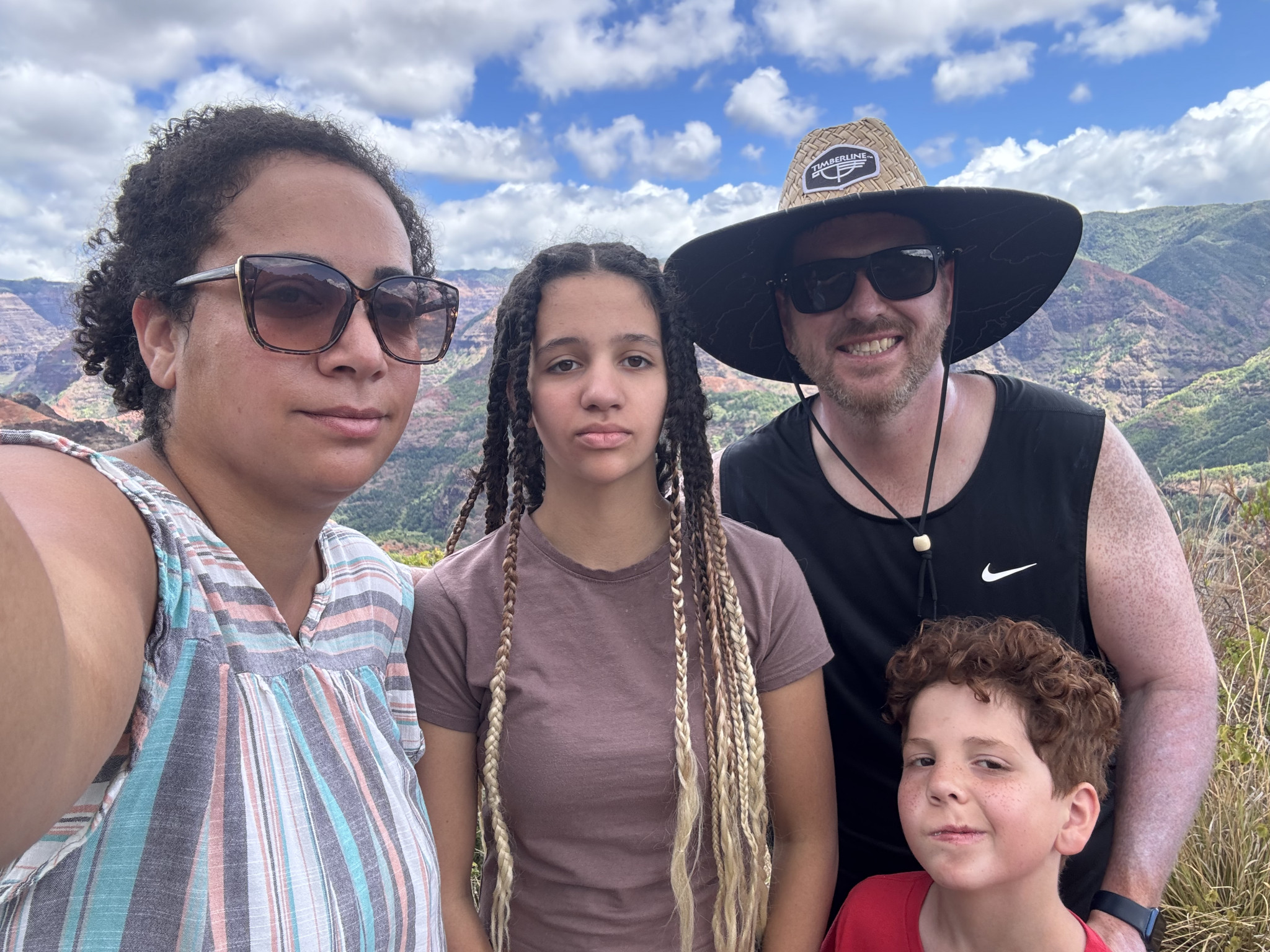 Tia R Saunders | Super Mom