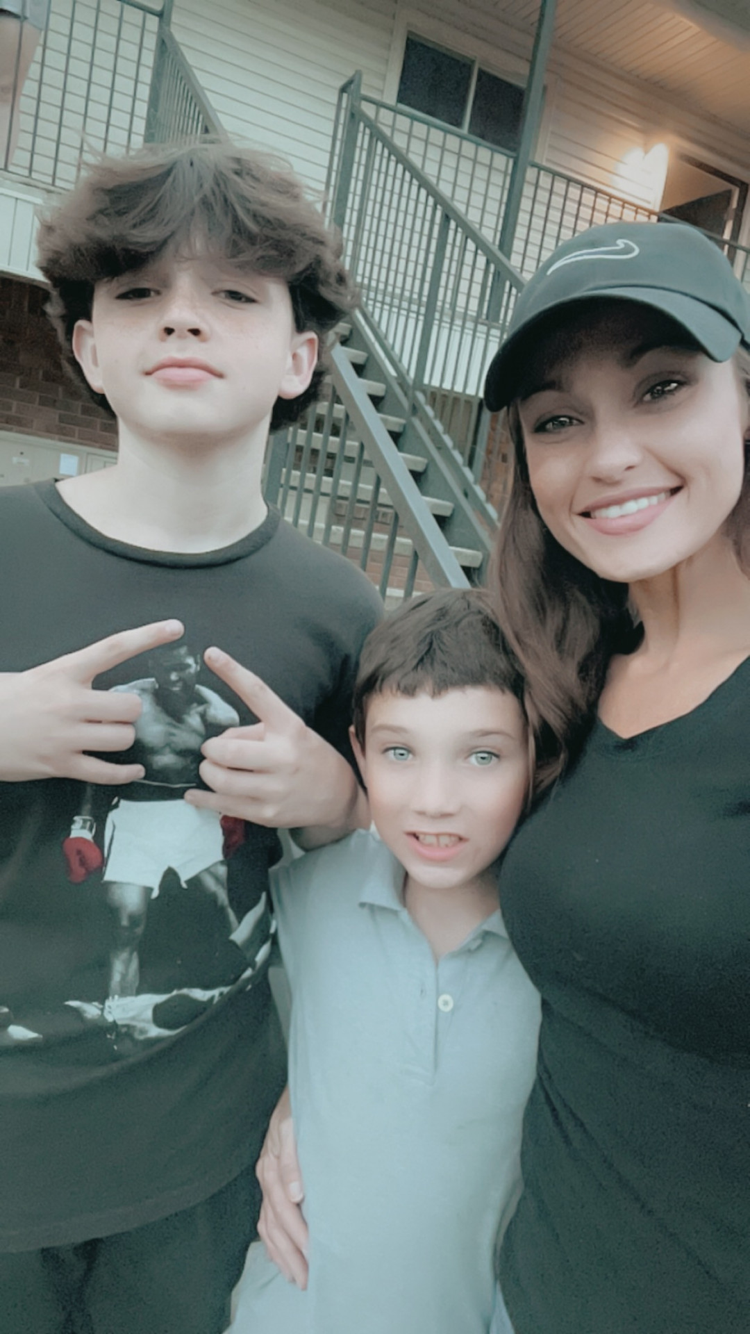 Ashley Ninteman | Super Mom