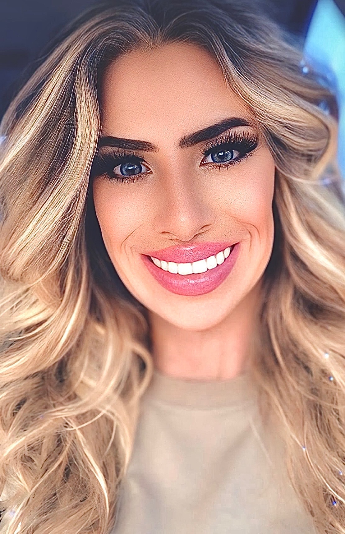 ASHLEY MEADOWS | Super Mom