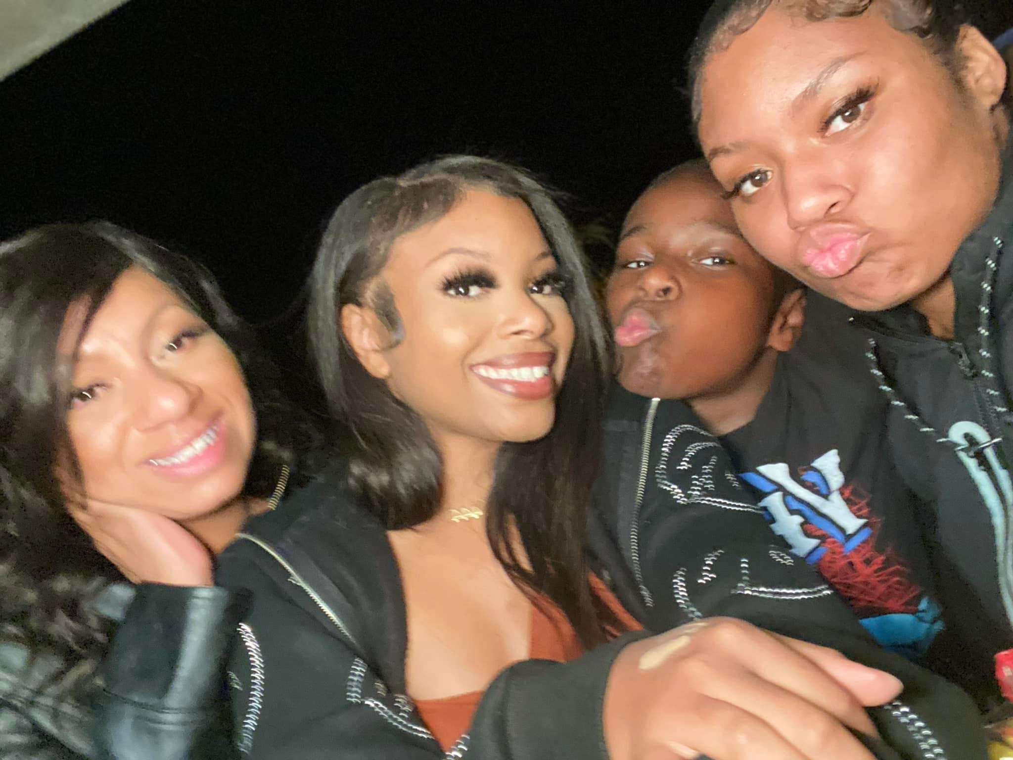 CHAUNA HALL | Super Mom